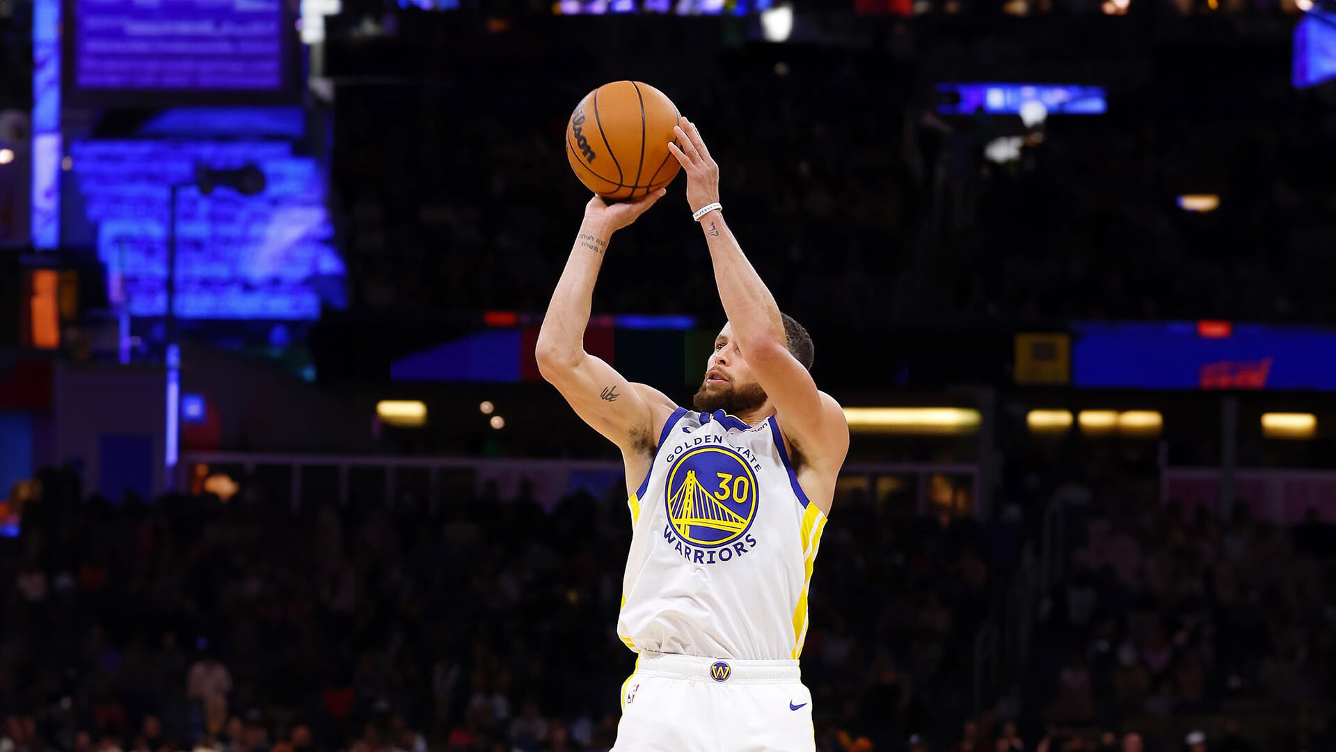 American YouTubers Built a Court Where Anyone Can Be Like Steph Curry ...